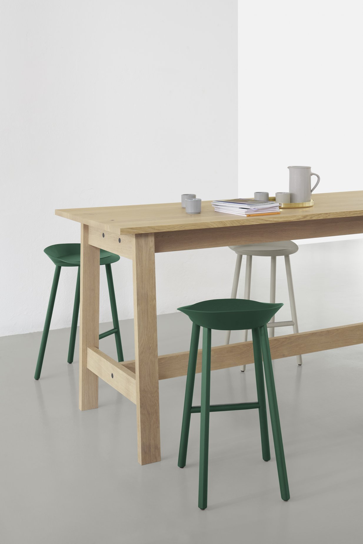 Tables Basis Hightable | MINIM - contemporary design furniture and ...